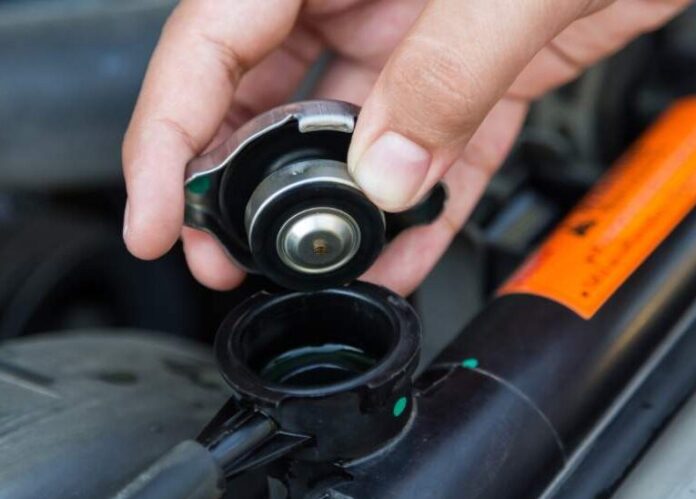 Fungsinya Sangat Penting, Ini Tanda-tanda Tutup Radiator Sudah Aus ...